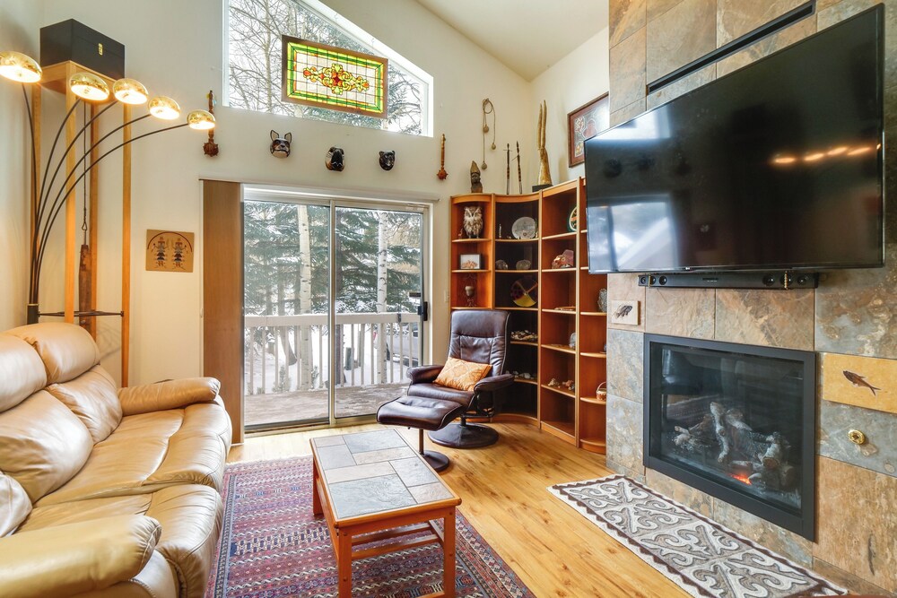 Spacious Frisco Retreat W/ Private Hot Tub! - Dillon, CO