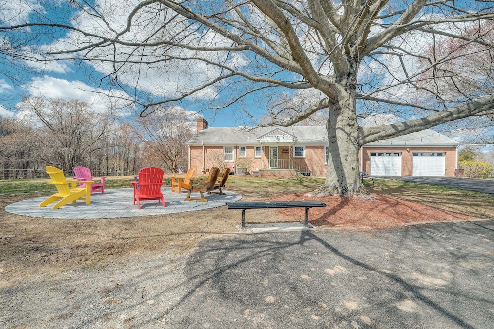 Nature Getaway W/ On-site Trails, 17 Mi To Dc! - Rockville, MD