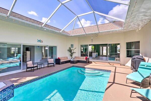 Merritt Island Home With Grill & Saltwater Pool - Cocoa Beach, FL