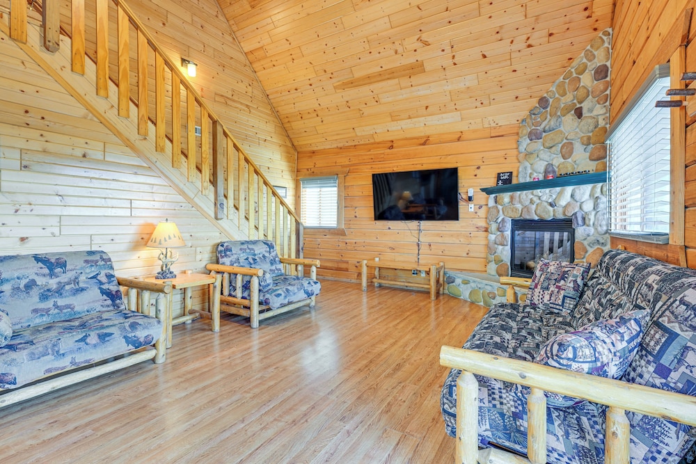 워렌스 중심부에 위치한 아늑한 리조트 캐빈! - 위스콘신