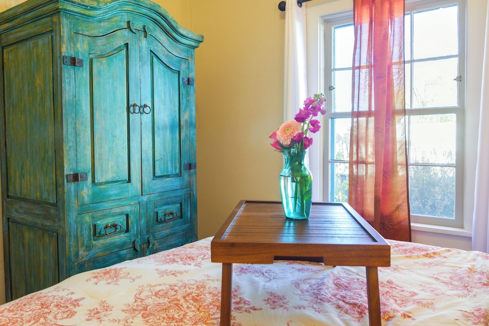 Cozy Adobe Casita: 1 Mile To Santa Fe Plaza! - Santa Fe, NM