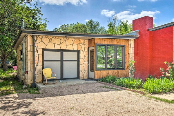 Retro Updated Blanco Abode - Steps To Main Street! - Texas
