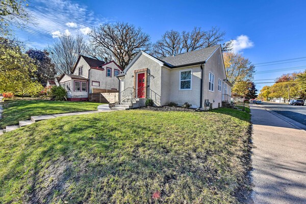 Cozy Home: Wifi, Parking, 5 Mi To Dtwn Mpls! - Saint Paul, MN