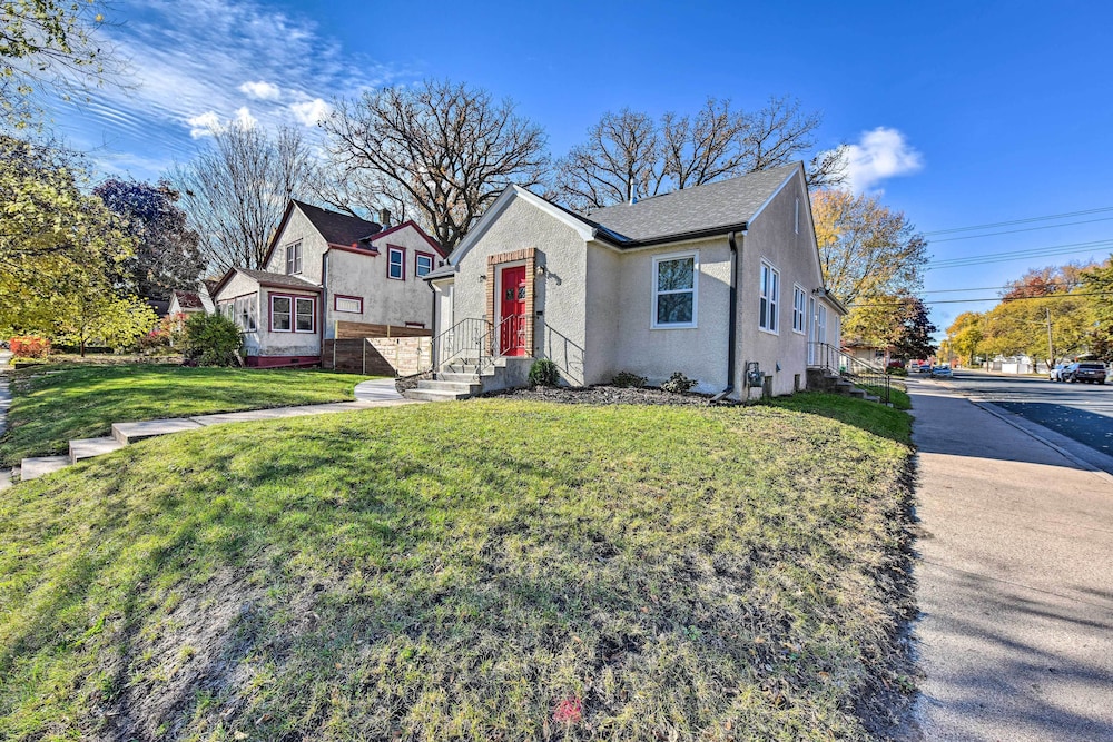 Cozy Home: Wifi, Parking, 5 Mi To Dtwn Mpls! - Bloomington, MN