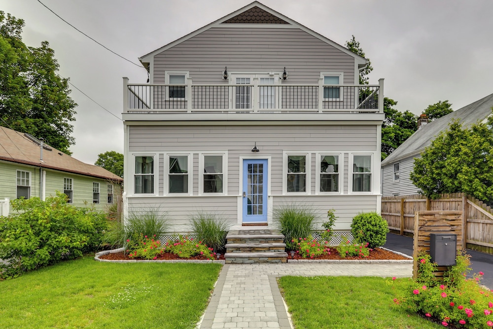 Renovated Barrington Cottage W/ Beach Access! - Rehoboth, MA