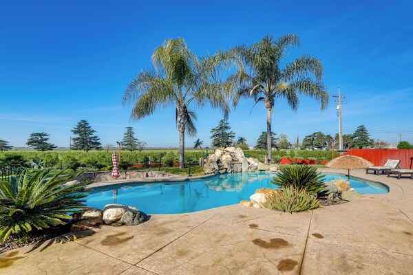 Near Wineries: Elk Grove Getaway W/ Saltwater Pool - Thornton, CA