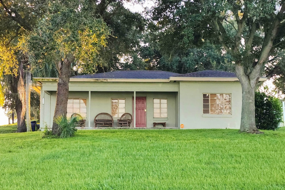 Pet-friendly Auburndale House W/ Lake Views! - Winter Haven, FL