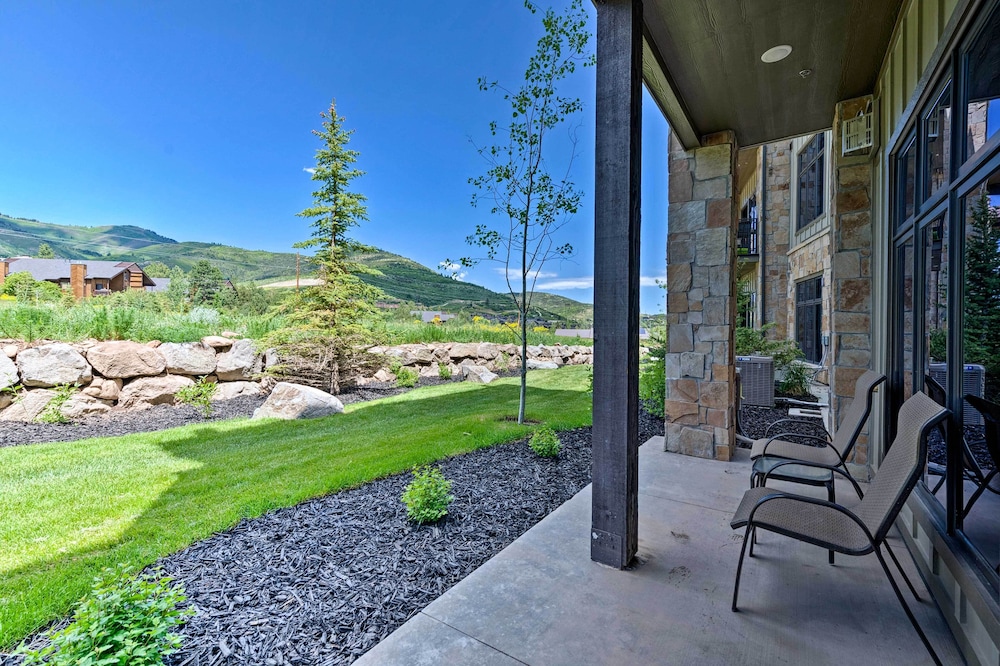 Luxe Canyons Ski Resort Condo - Walk To Ski Lift! - Midway, UT