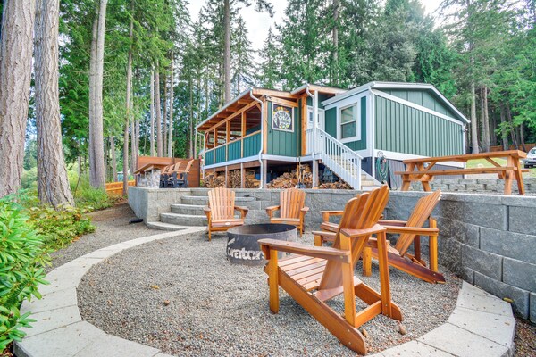 Fish, Crab & Clam: Waterfront Gem In Port Ludlow - Port Ludlow, WA