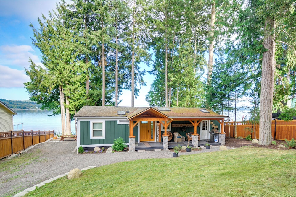 Fish, Crab & Clam: Waterfront Gem In Port Ludlow - Port Ludlow, WA