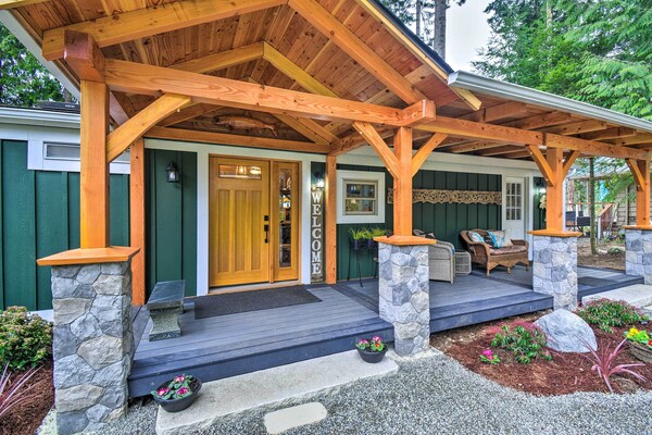 Fish, Crab & Clam: Waterfront Gem In Port Ludlow - Port Ludlow, WA