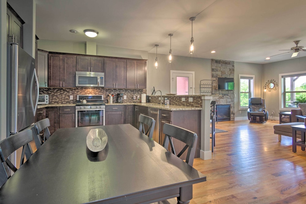 Modern Asheville Greenway Residence W/ 2 Decks! - Asheville, NC