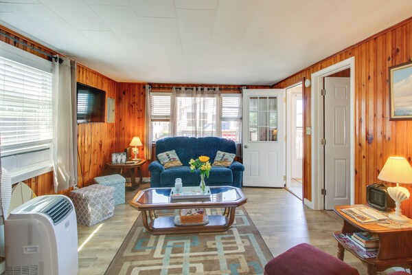 Cozy Hampton Cottage - Walk To Beaches & Marina! - Portsmouth, NH