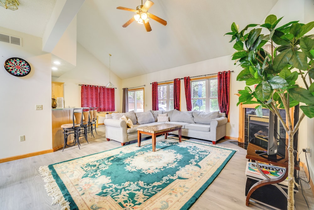 Game Room + Fire Pit: Poconos Family Getaway - Pocono Mountains, PA