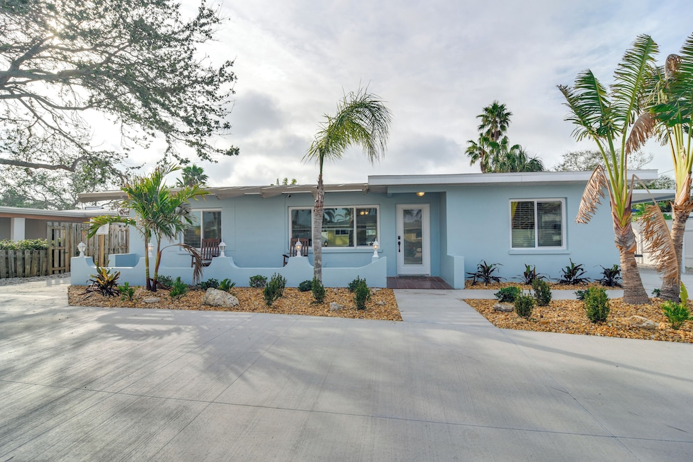 Canal-front Home W/ Private Pool & Dock! - Indian Rocks Beach, FL