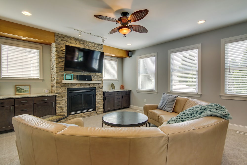 Ocean City Home W/ Fire Pit & Grill: Walk To Beach - Ocean City, MD