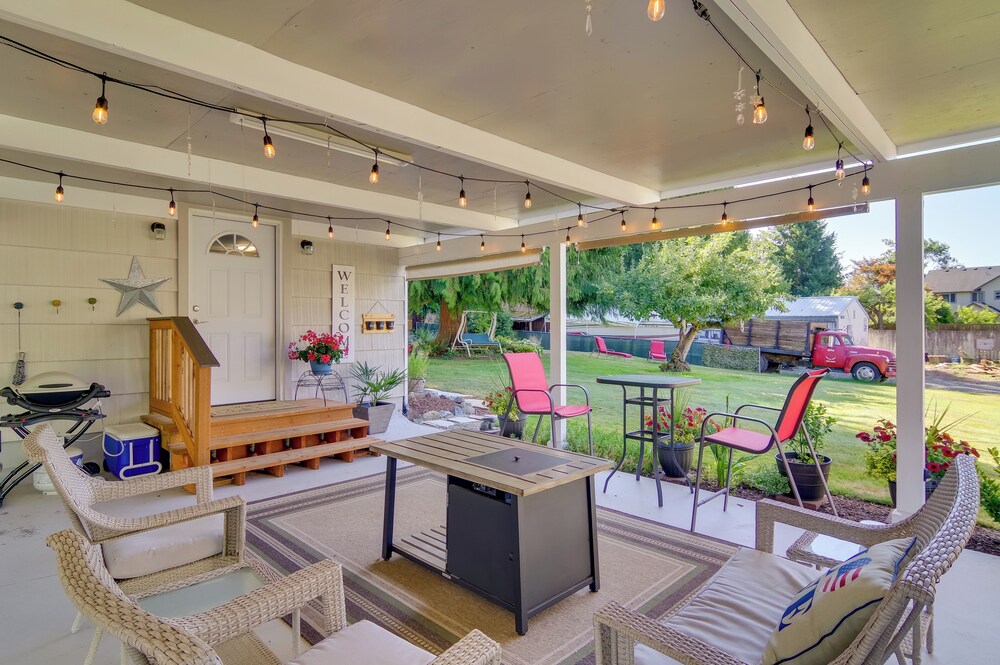 Charming Updated Retreat Walk To Lake Stevens! - Marysville, WA