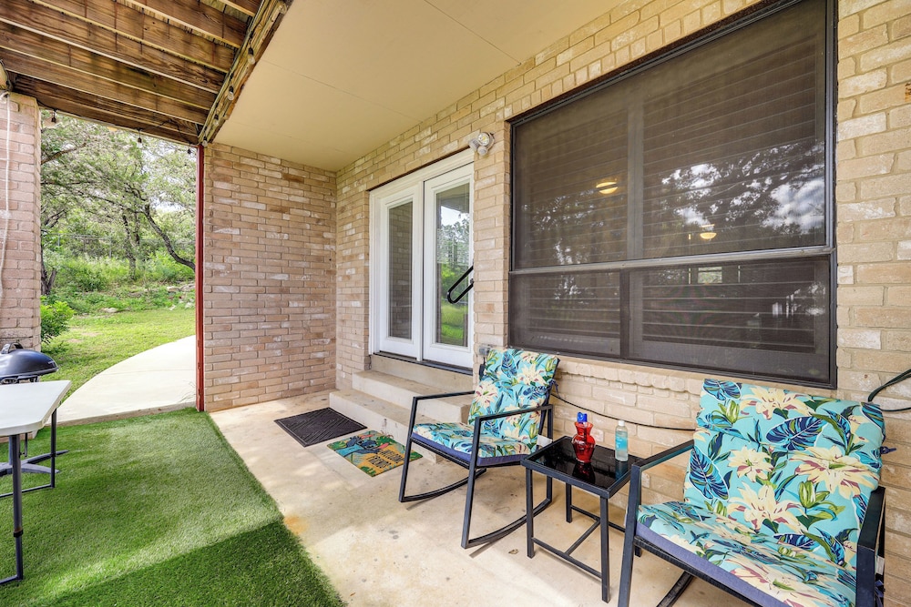 Relaxing Helotes Apt: 7 Mi To Ut At San Antonio! - Helotes, TX