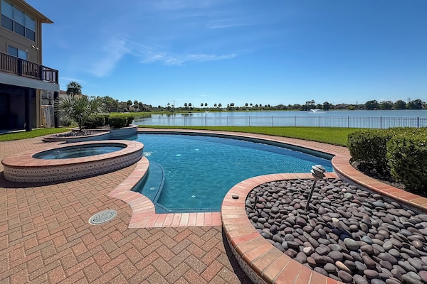 Lakefront Houston House - 1 Mi To Space Center! - Bayou Wildlife Zoo, Alvin