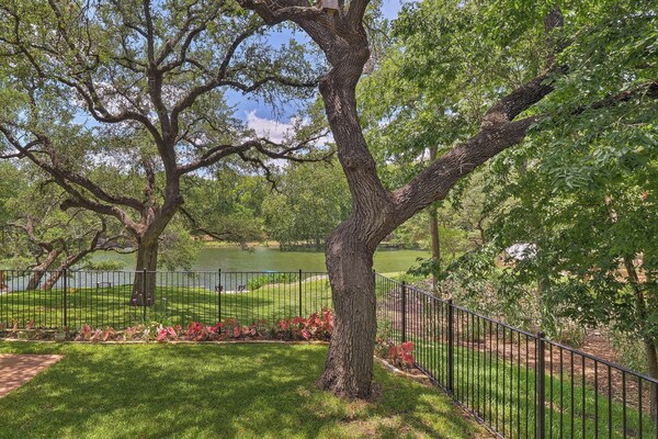 Round Rock Lakefront Home W/ Water Toys & Fire Pit - Cedar Park, TX