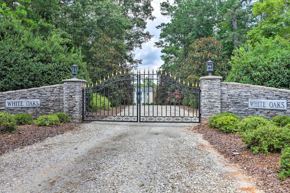 Historic Lafayette Retreat W/ Guest House! - Auburn, AL