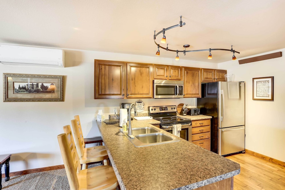 Centrally-located Deadwood Apt W/ Mountain Views! - Deadwood, SD
