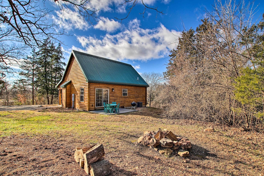 Close To Vineyards: Updated New Haven Retreat! - Missouri