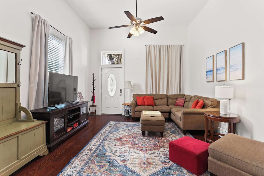 2bd In Heart Of Mid City | 2 Blocks Off Street Car - 메타리