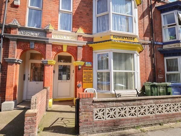 Sunnyside Holiday Apartment 1 - Bridlington