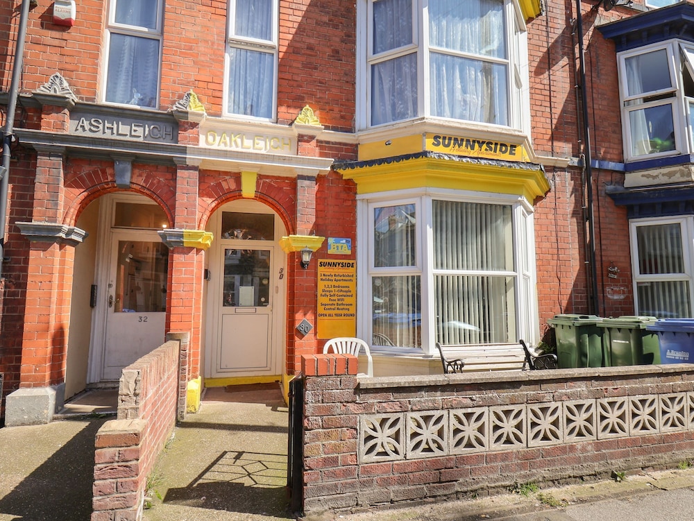 Sunnyside Holiday Apartment 1 - Bridlington