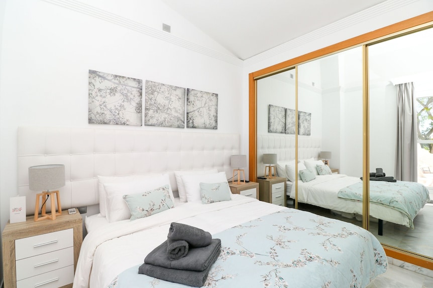 Superb Townhouse With Big Sunny Terrace - Marbella