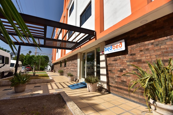 Bed Bed Hotel Abasolo - Torreón