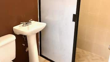 Quarto casal, suíte | Banheiro