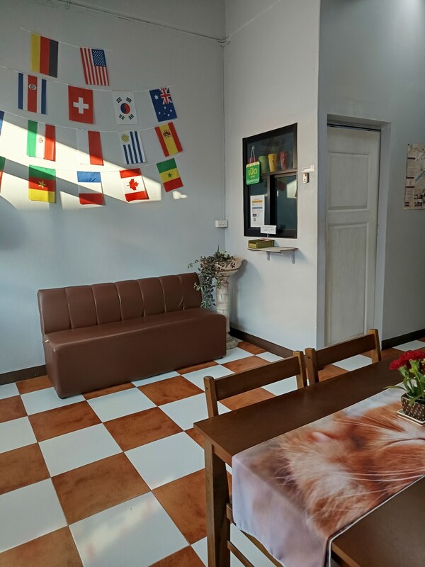 Sendee Hostel - Phitsanulok