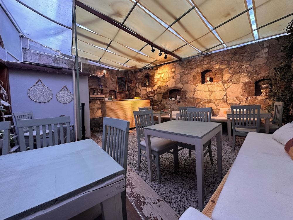 Hanole Guest House - Cunda Adası