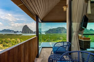 Quarto Panorâmico, 1 cama king-size, banheira, vista para o mar | Vista da varanda