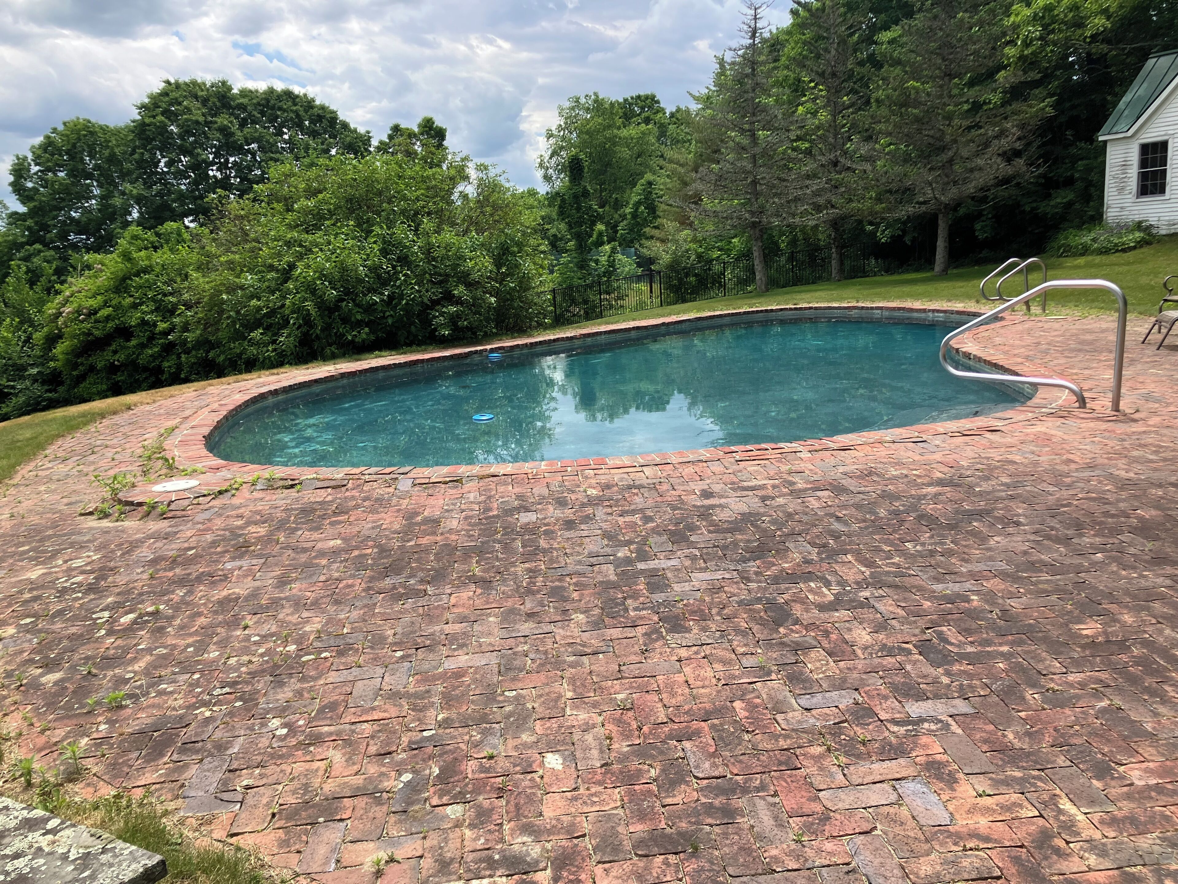 Piscina exterior sazonal 