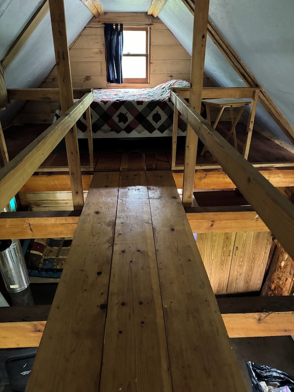 Rustic Lakeside Cabin - Minnesota