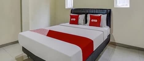 Quarto casal luxo | Wi-Fi de cortesia, roupa de cama