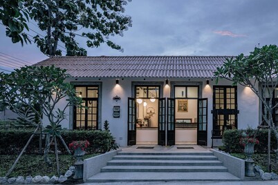 Palin Family Cottage