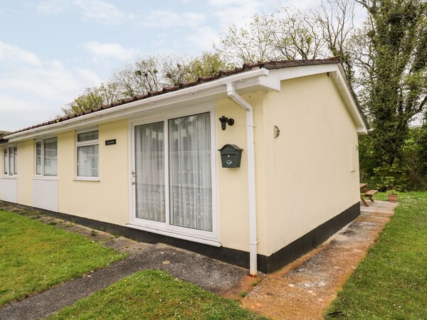 17 River Banks - Devon