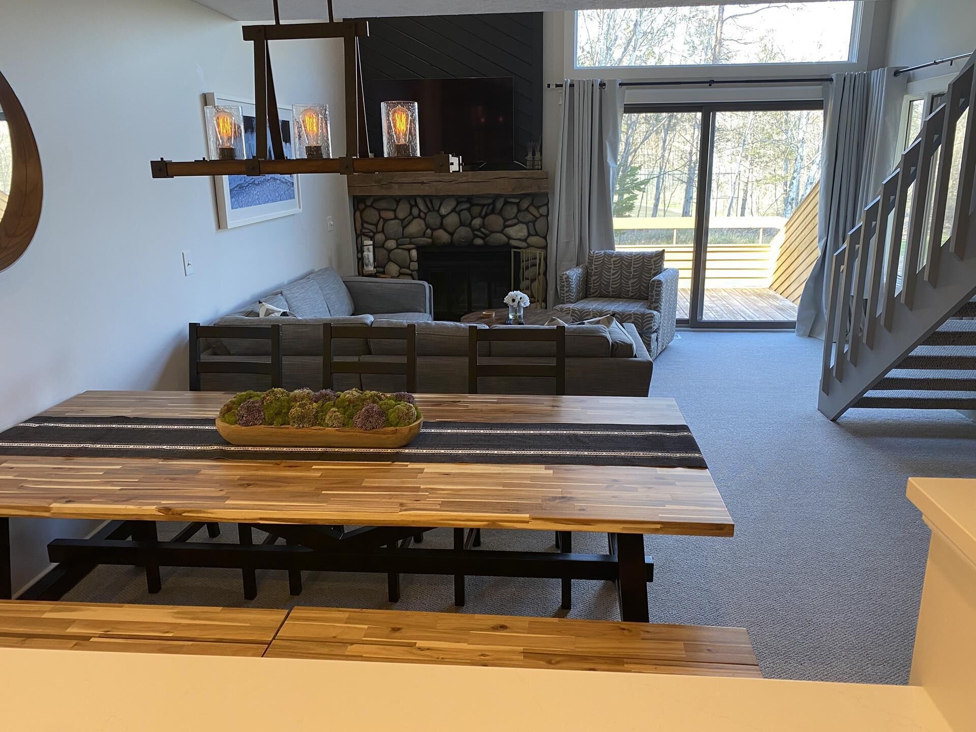 Trout Creek Condos , Condo #16, 2 Bdrm Loft, Sleeps 8 - Harbor Springs, MI