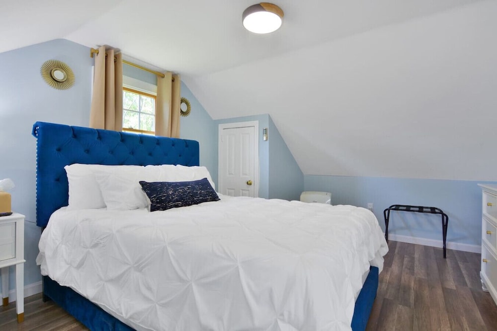 Luxury Newly Renovated Unit - Andover, MA