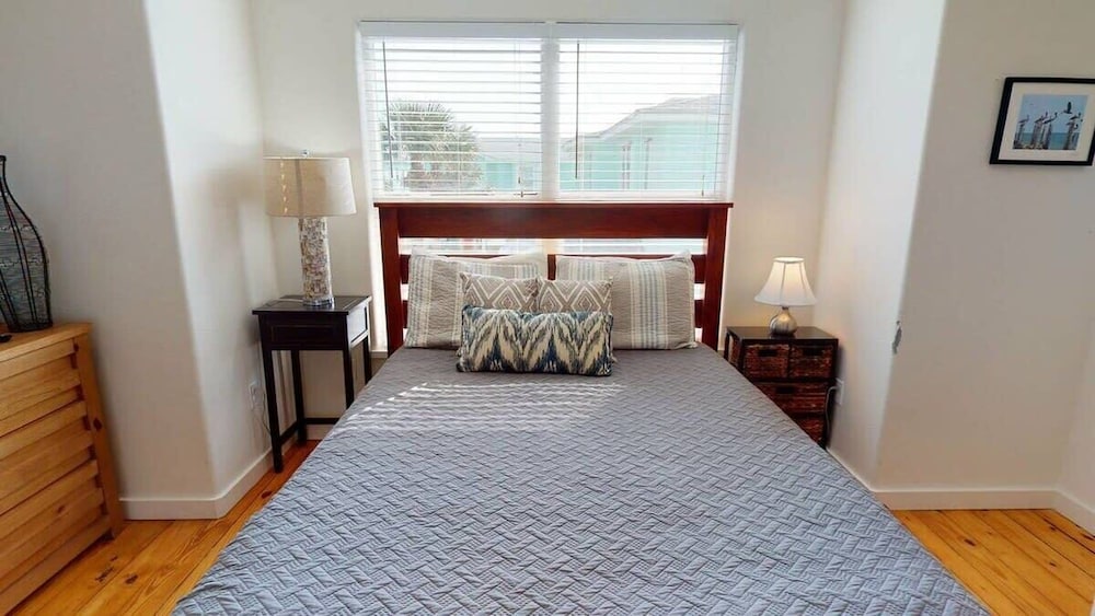 Private 3br Home! | Bron's Beach Shack - Port Aransas, TX