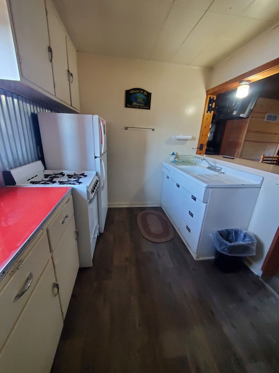 East Crooked Lake Homestead Cabin - Minnesota