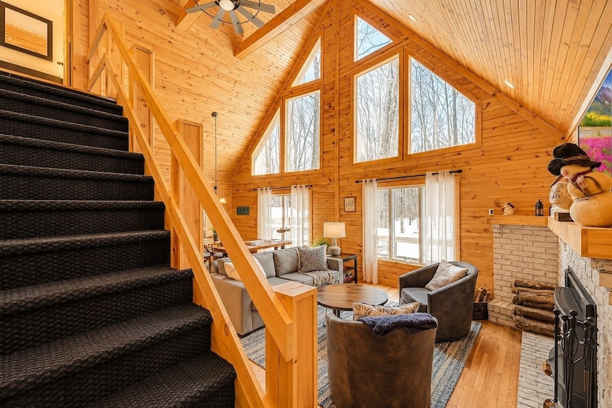 Beautiful Lodge In The Hideout!! - Lake Wallenpaupack, PA