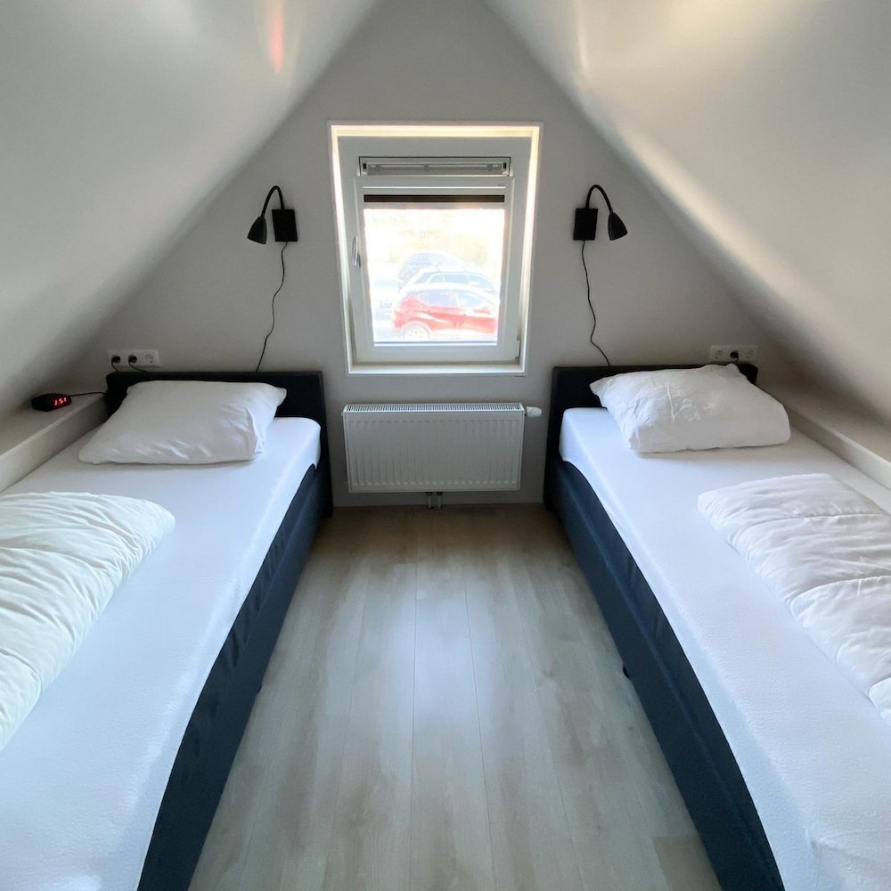 Komfortabel Und Modern Eingerichtetes Ferienhaus, 6 Personen, Wlan - Callantsoog