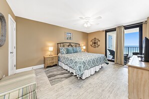 Apartamento Signature em Condomínio Fechado, 2 quartos, varanda, vista para a praia | 2 quartos, com decoração personalizada, com mobília individualizada 