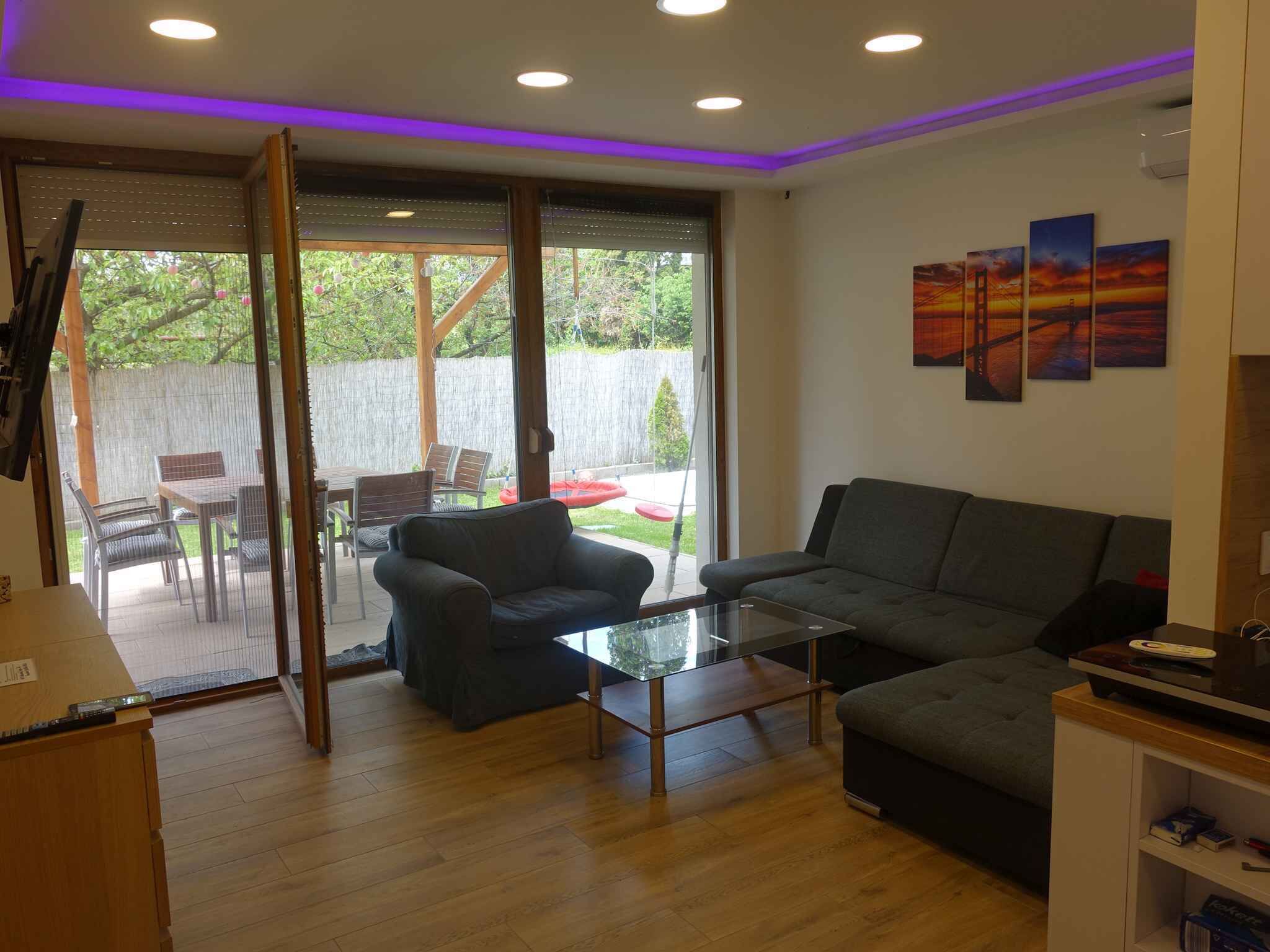 Holiday Home With Whirlpool, Air Conditioning And Wifi - Siófok