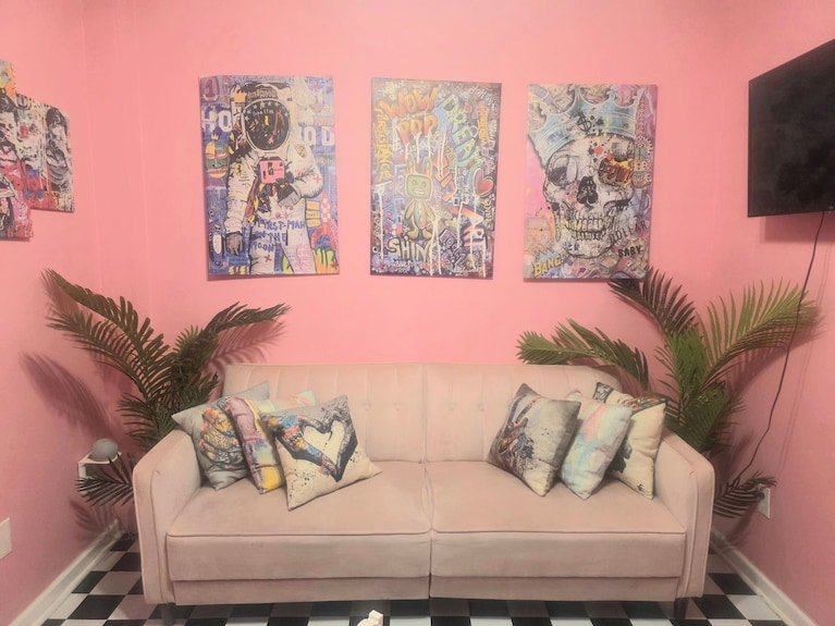 Jersey City Pink Spot 2br/1fb - Jersey